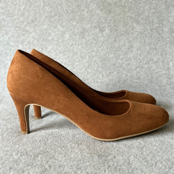 dexflex comfort | Shoes | New Dexflex Suede Camel Pumps Shoes Comfort ...